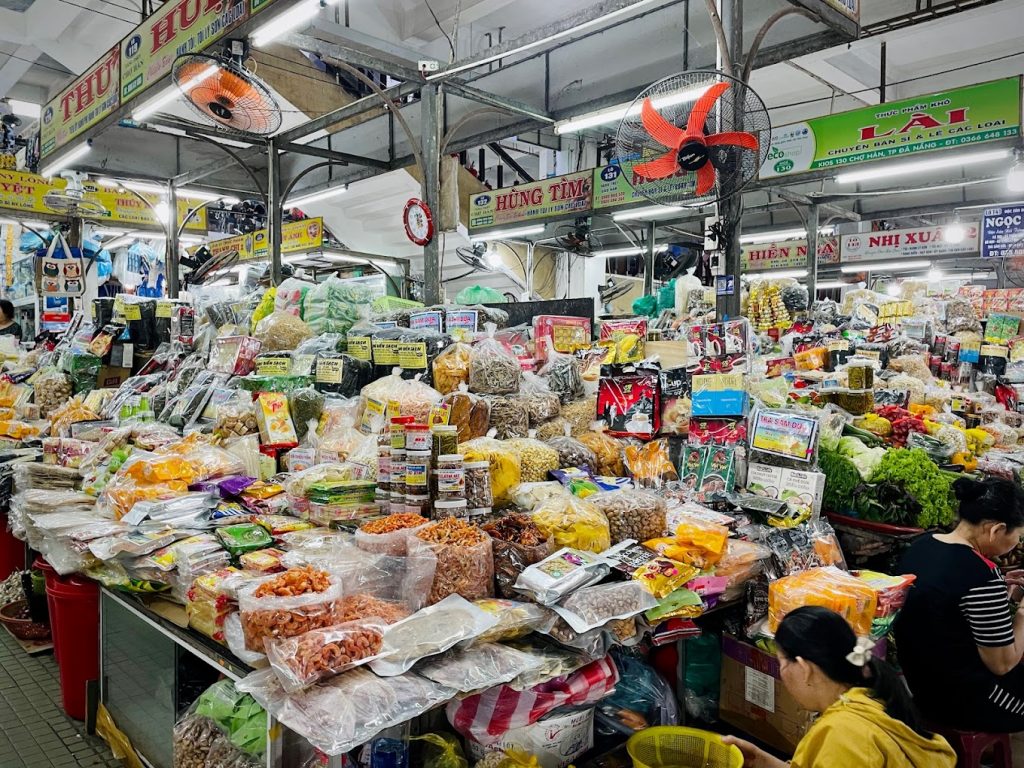 What makes Han Market in Da Nang attractive to tourists from all ...