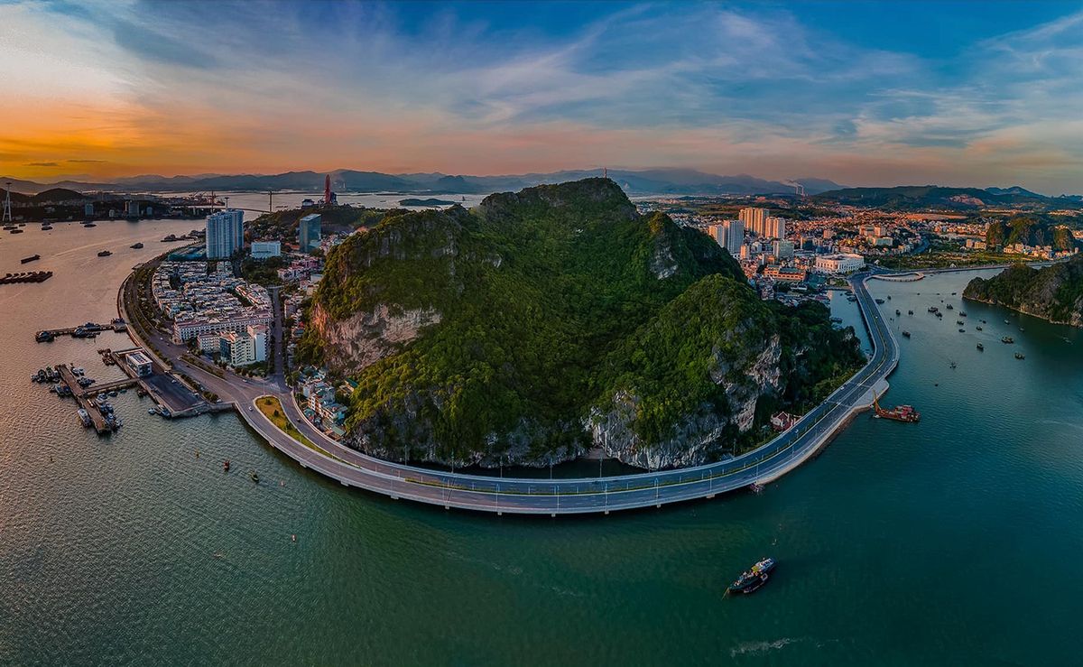Explore the Beauty of Bai Tho Mountain in Ha Long 2026 - Da Nang ...