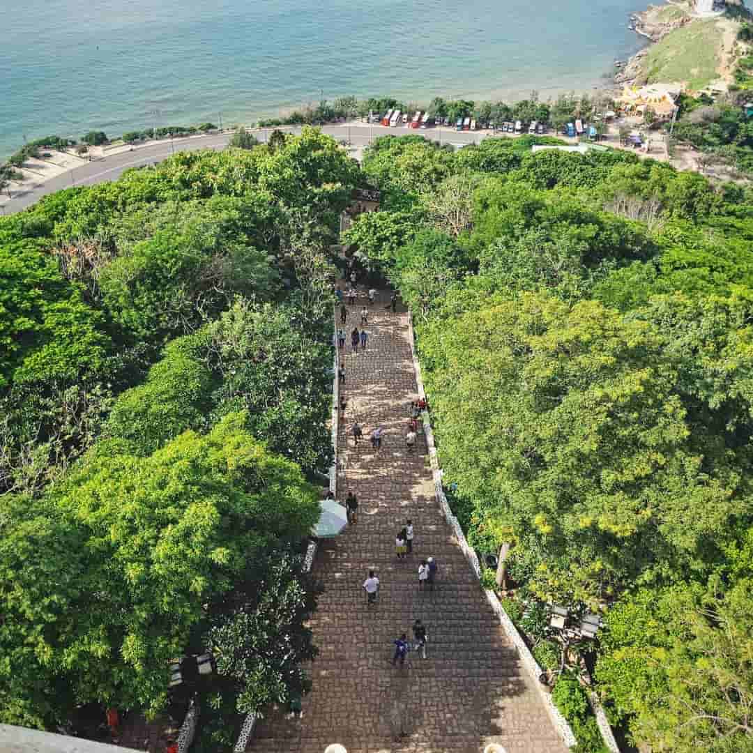 Jesus Christ Statue Vung Tau - The Largest Statue of Jesus in Asia - Da ...