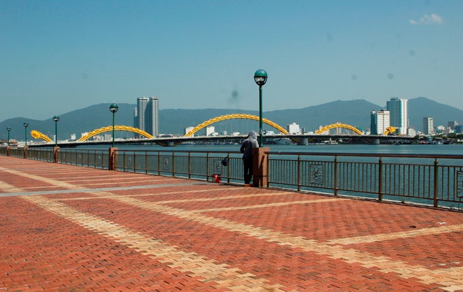 Bach Dang Street – The most beautiful walking street in Danang - Da ...