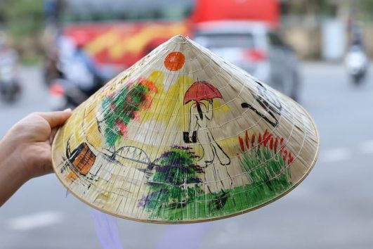 Tips for Buying Souvenirs in Hue as Gifts for Loved Ones - Da Nang ...